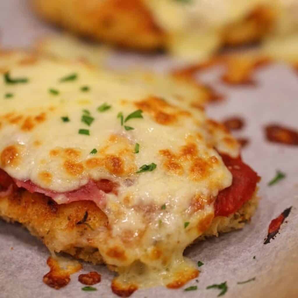 Crispy Chicken Schnitzel - Mama Loves to Cook
