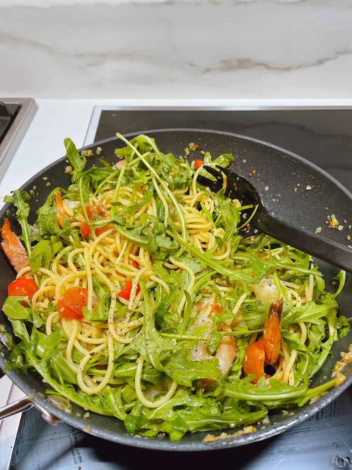 Prawn Aglio Olio - Mama Loves to Cook
