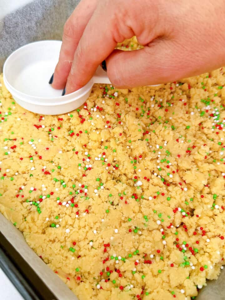 Thermomix Christmas Shortbread Bites - Mama Loves to Cook